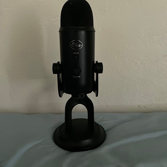Other | Blue Yeti Gamingstudio Microphone | Poshmark